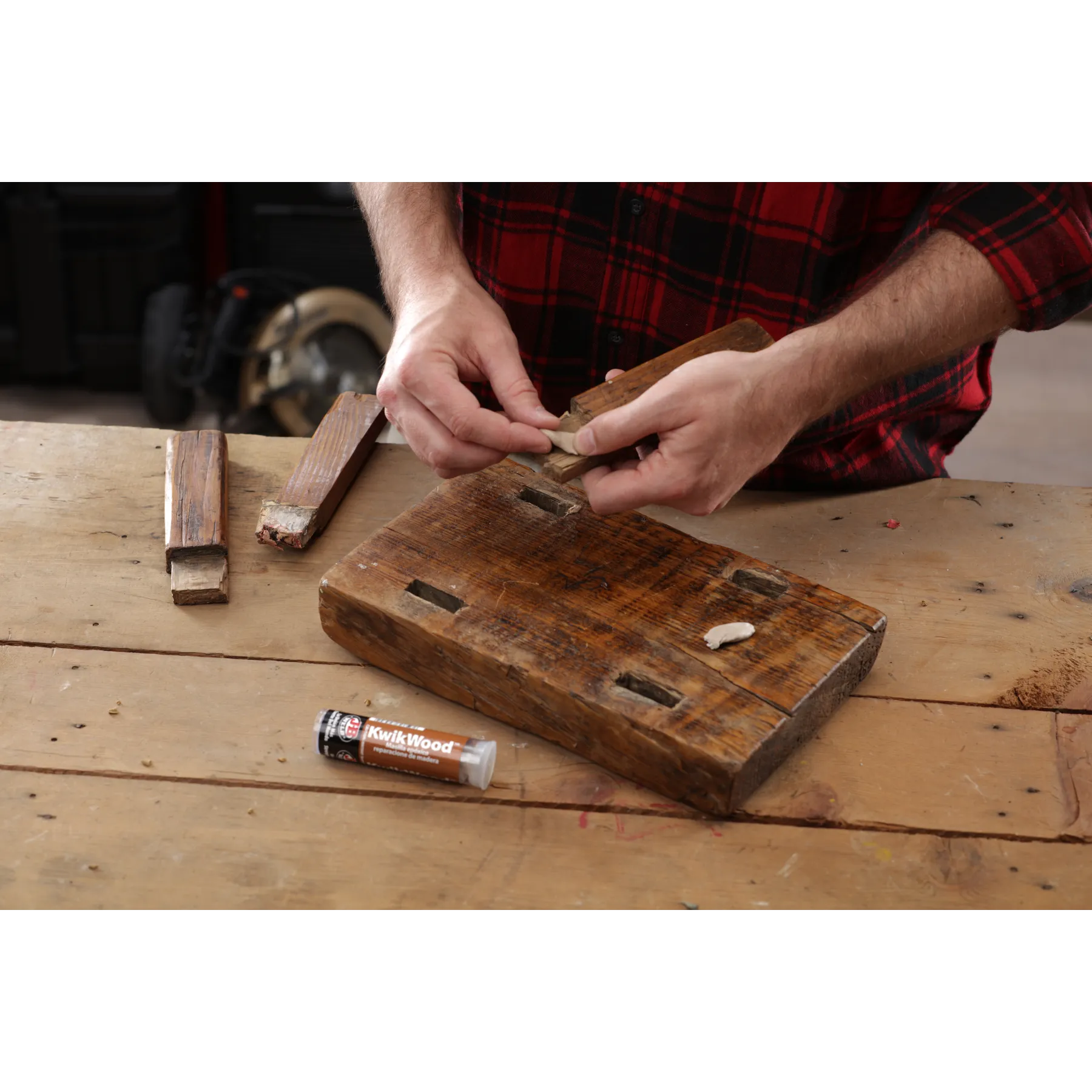 KwikWood Epoxy Putty - 1oz | J-B Weld