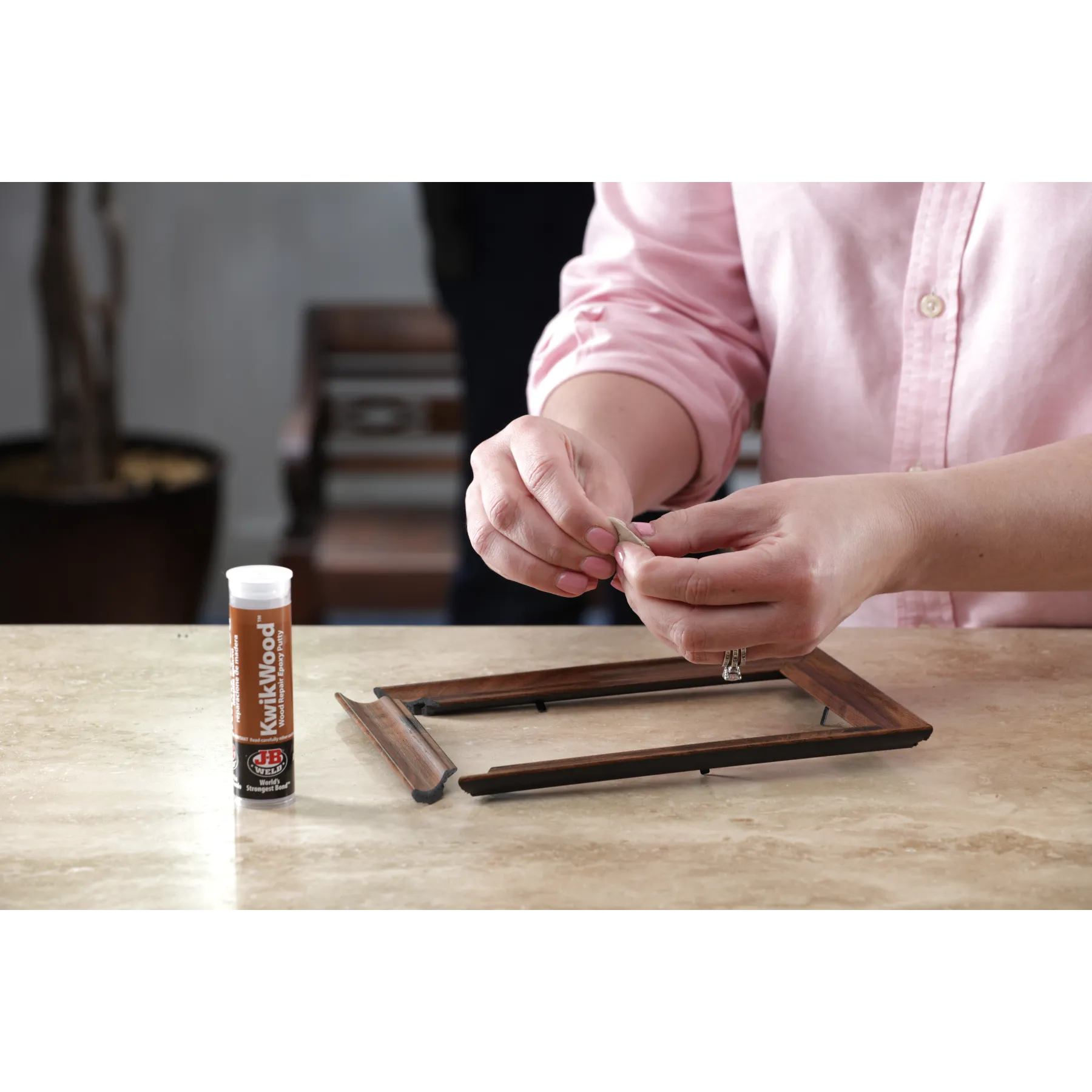 KwikWood Epoxy Putty - 1oz | J-B Weld