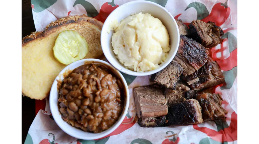 Smokin' Gold BBQ | Bites N Sites