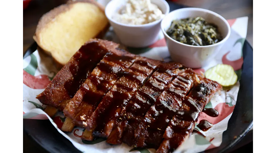 Smokin' Gold BBQ | Bites N Sites