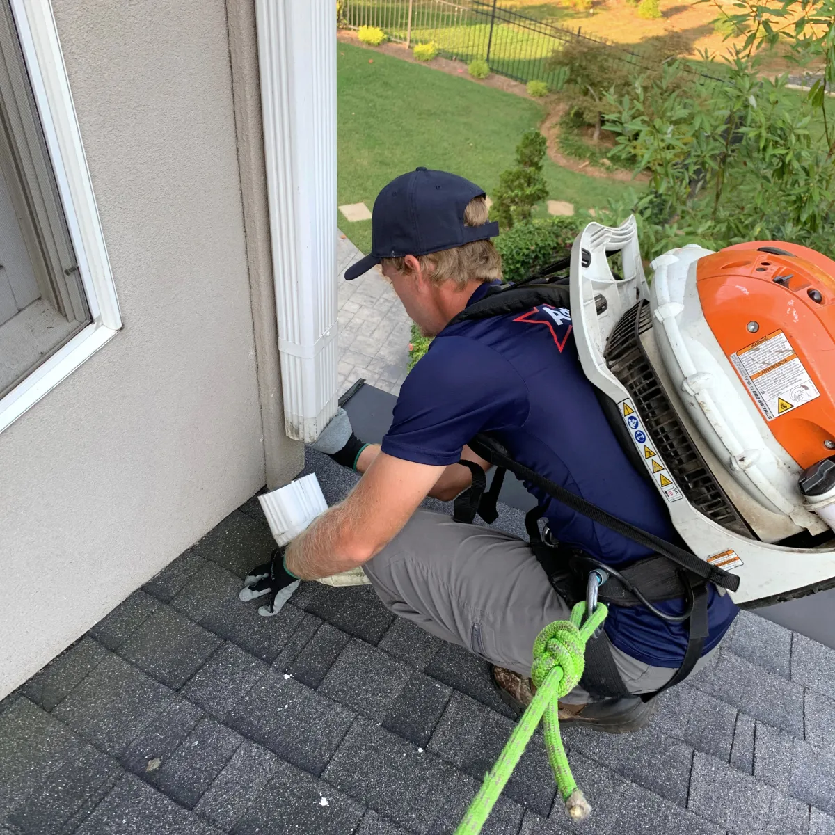 Seamless Gutter Installation | Metro Atlanta Gutter Services | Advanced ...
