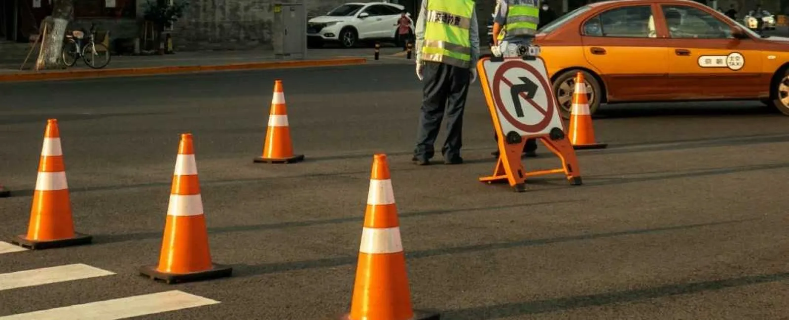 What Is a Traffic Control Plan? Guide to Work Zone Safety