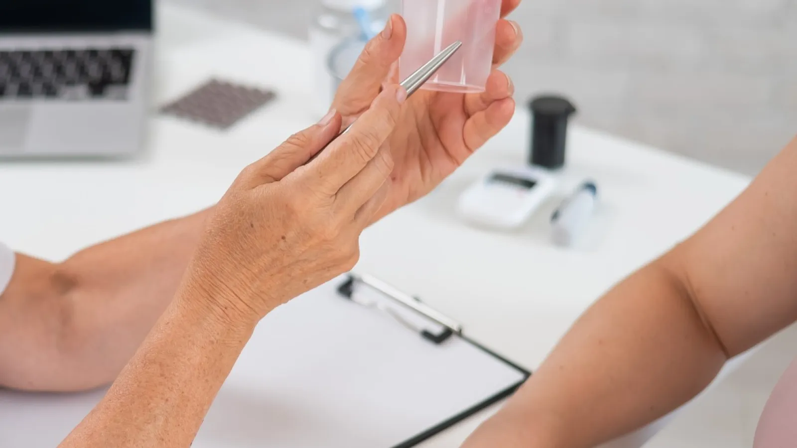 What is a Urodynamic Testing? Procedure Overview, Risks & Side Effects ...