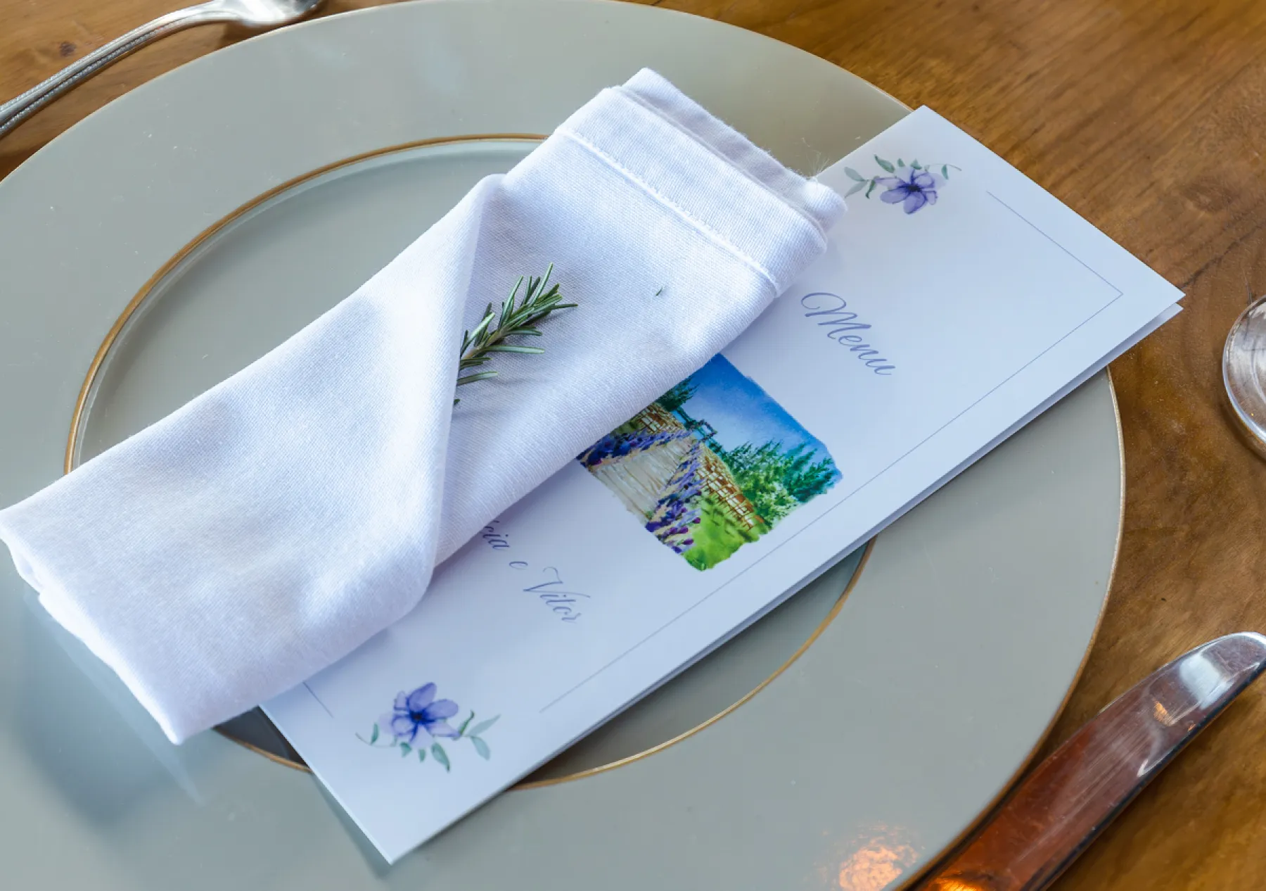 10 Benefits of using Synthetic Paper for Restaurant Menus | Color ...