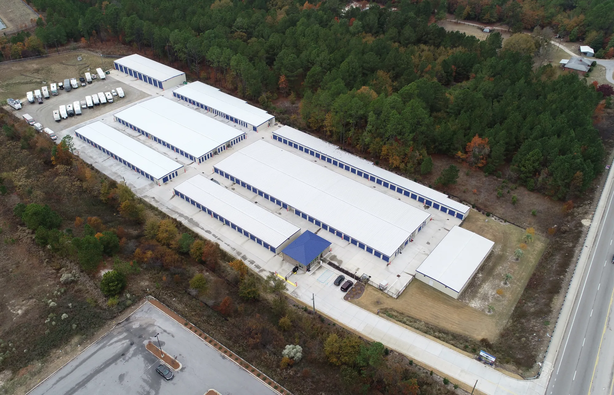 Lexington Self Storage - Lake Drive | Easy Online Rental