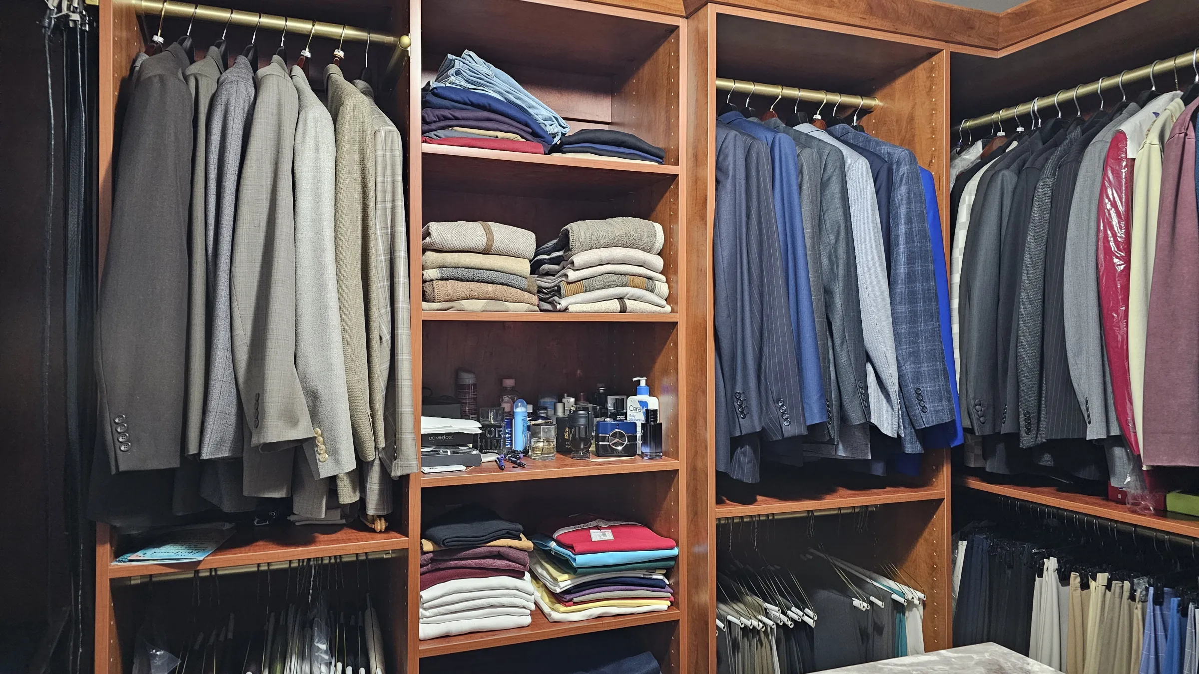 Attractive & Organized Spaces | Artisan Custom Closets