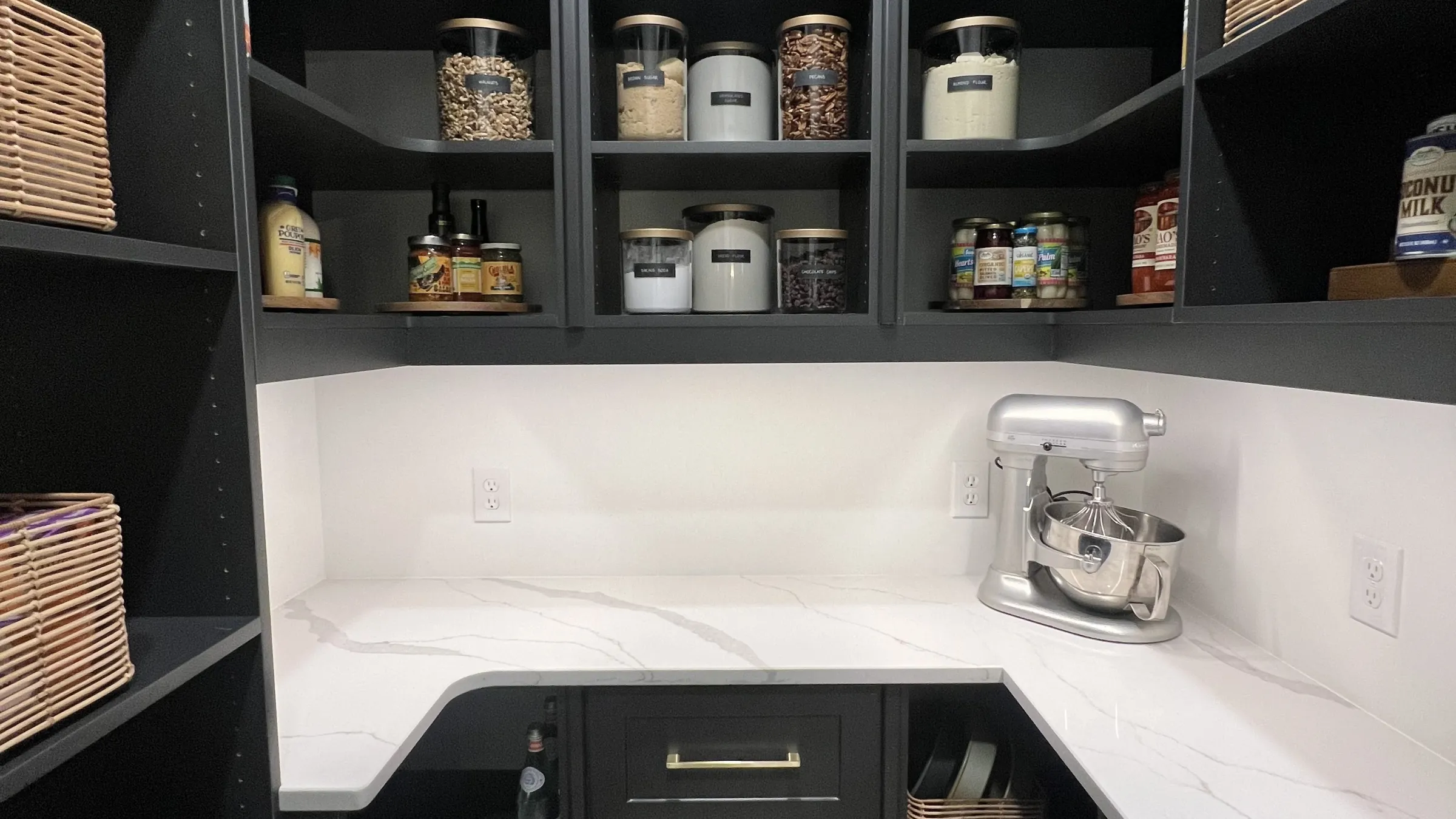 Custom Pantry Cabinets & Kitchen Pantries | Artisan Custom Closets