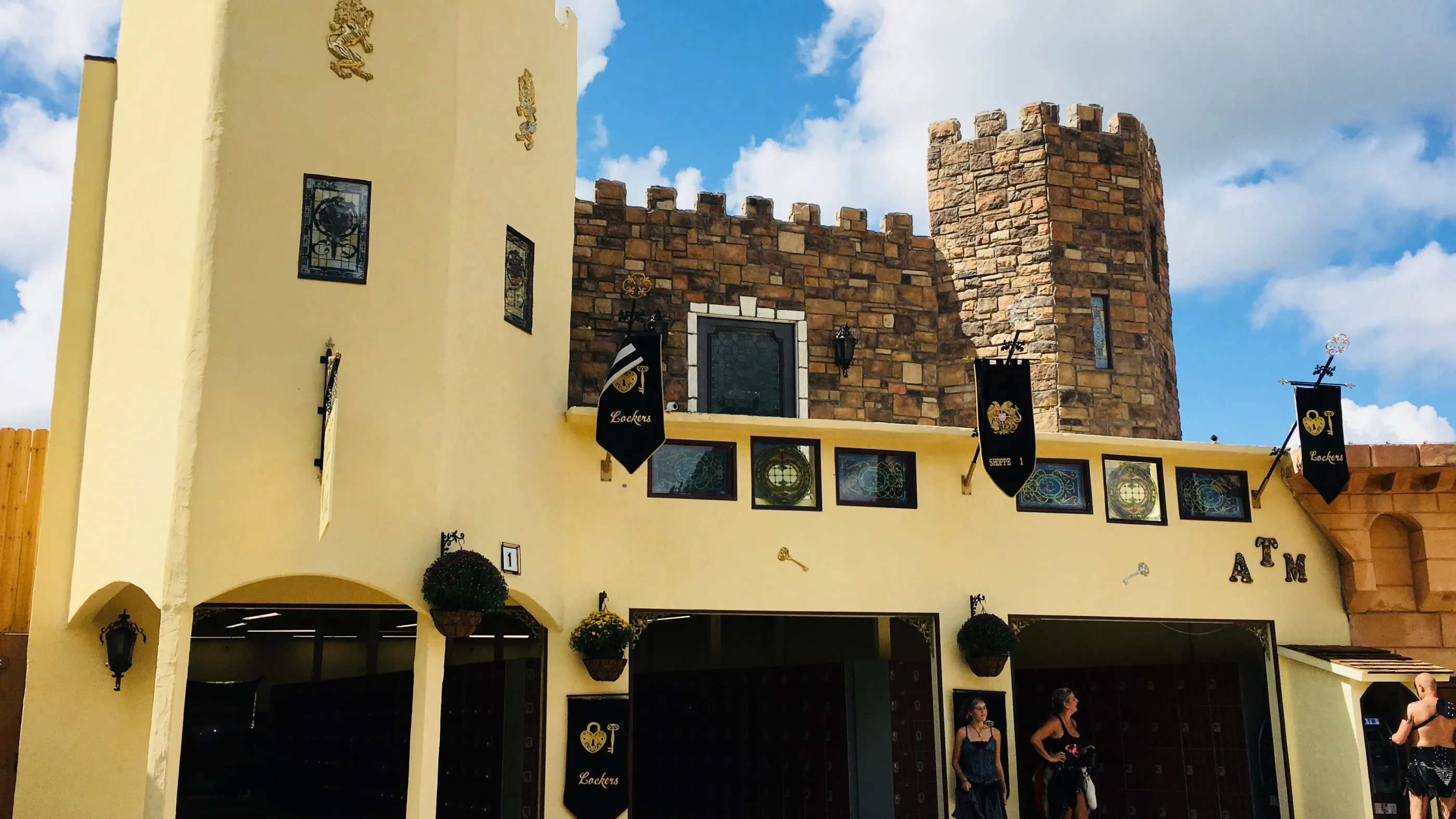 Lockers | Texas Renaissance Festival