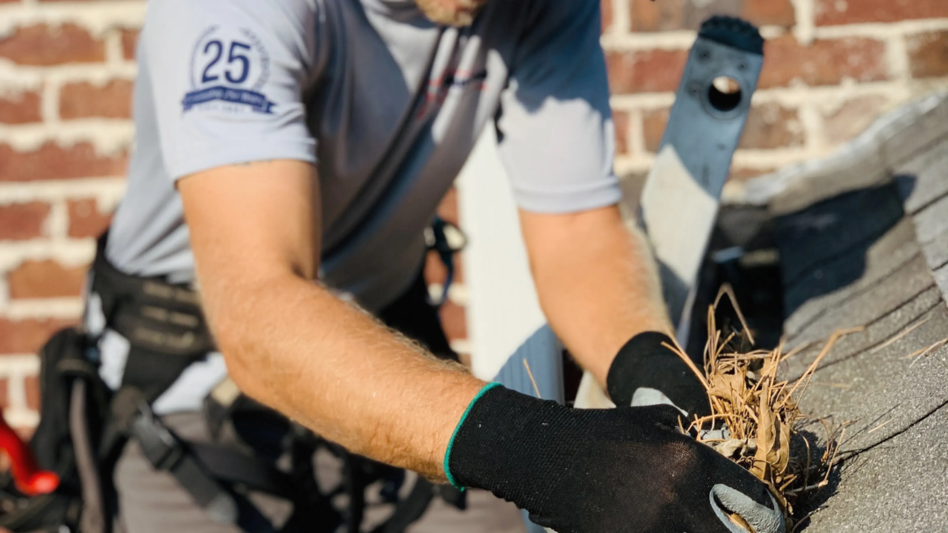 Gutter Cleaning Service in Atlanta | 770-501-8604 | Advanced Pressure ...