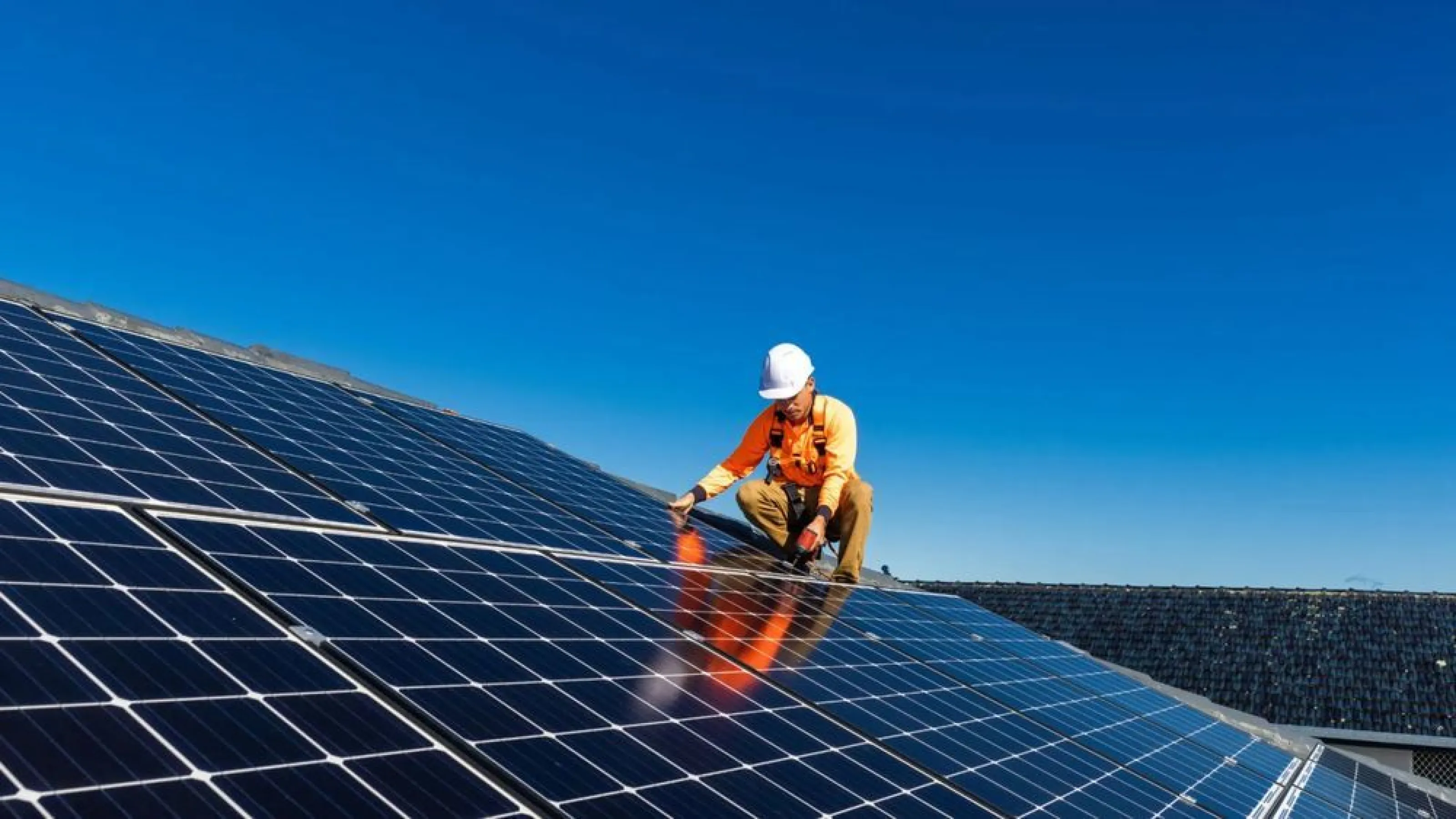 Solar Roof Marketing Strategies | CMG Local Solutions