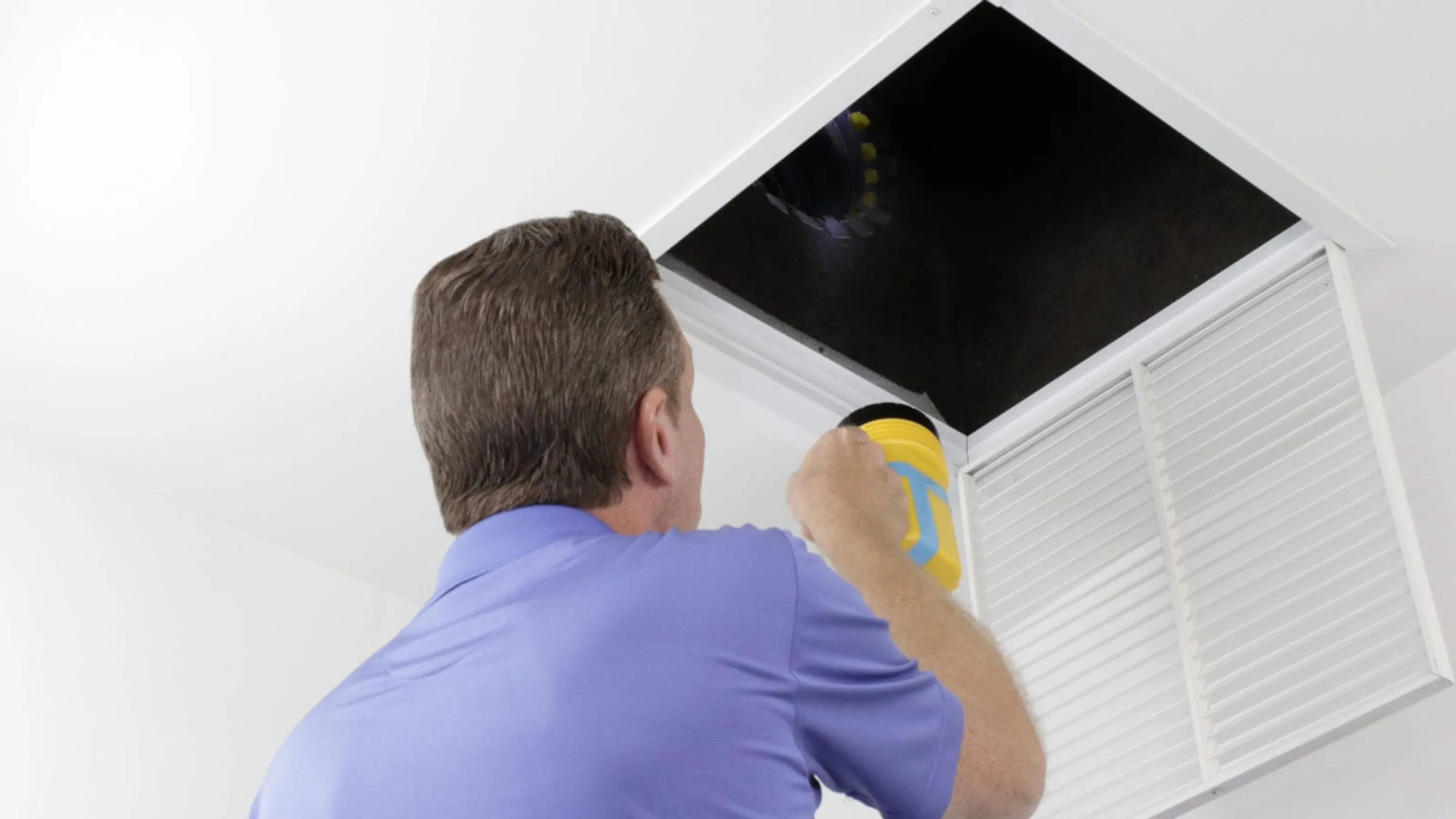 How to Test Your HVAC Ducts for Leaks | Estes Services