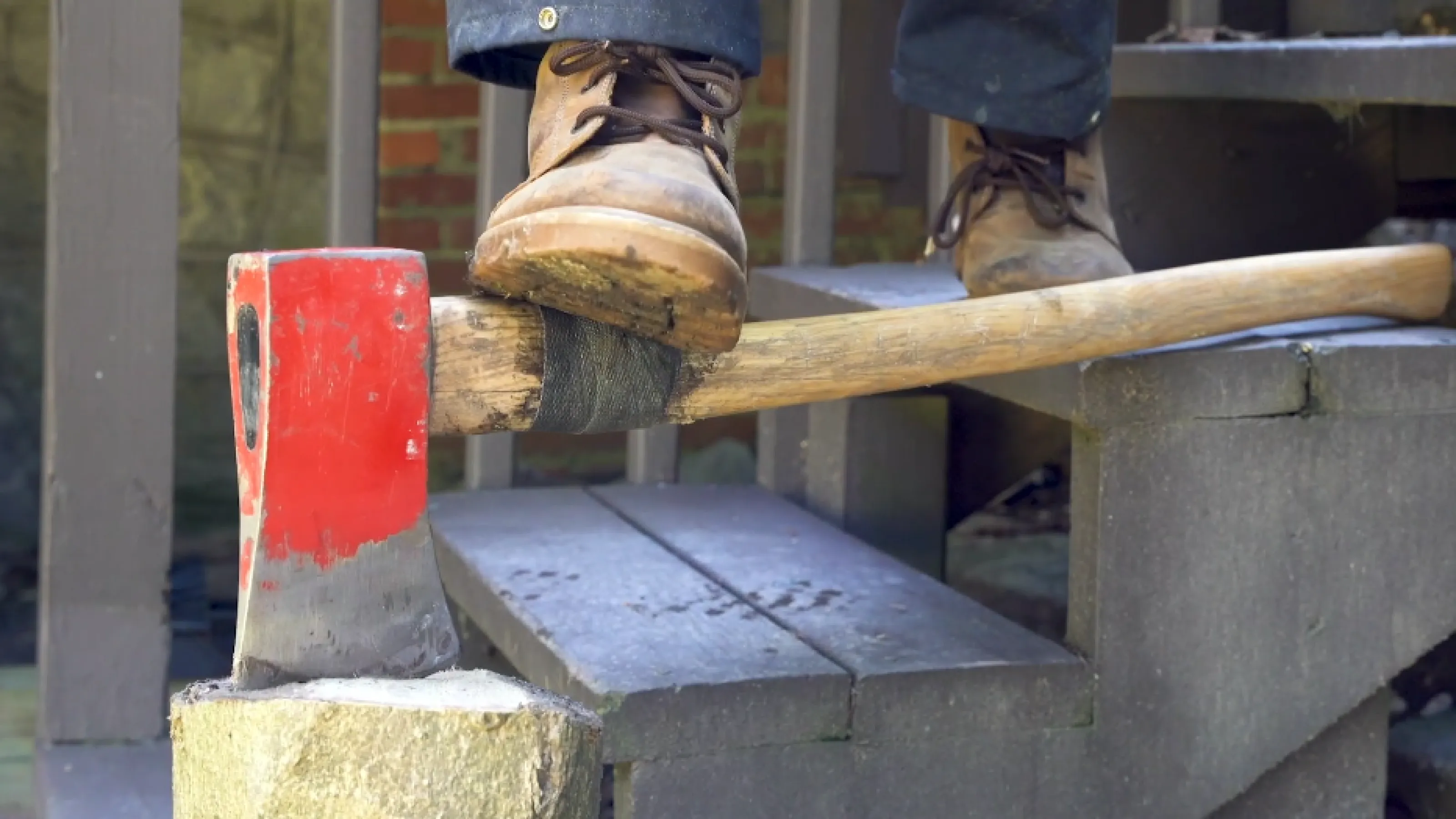 FiberWeld Permanent Repair Cast | J-B Weld