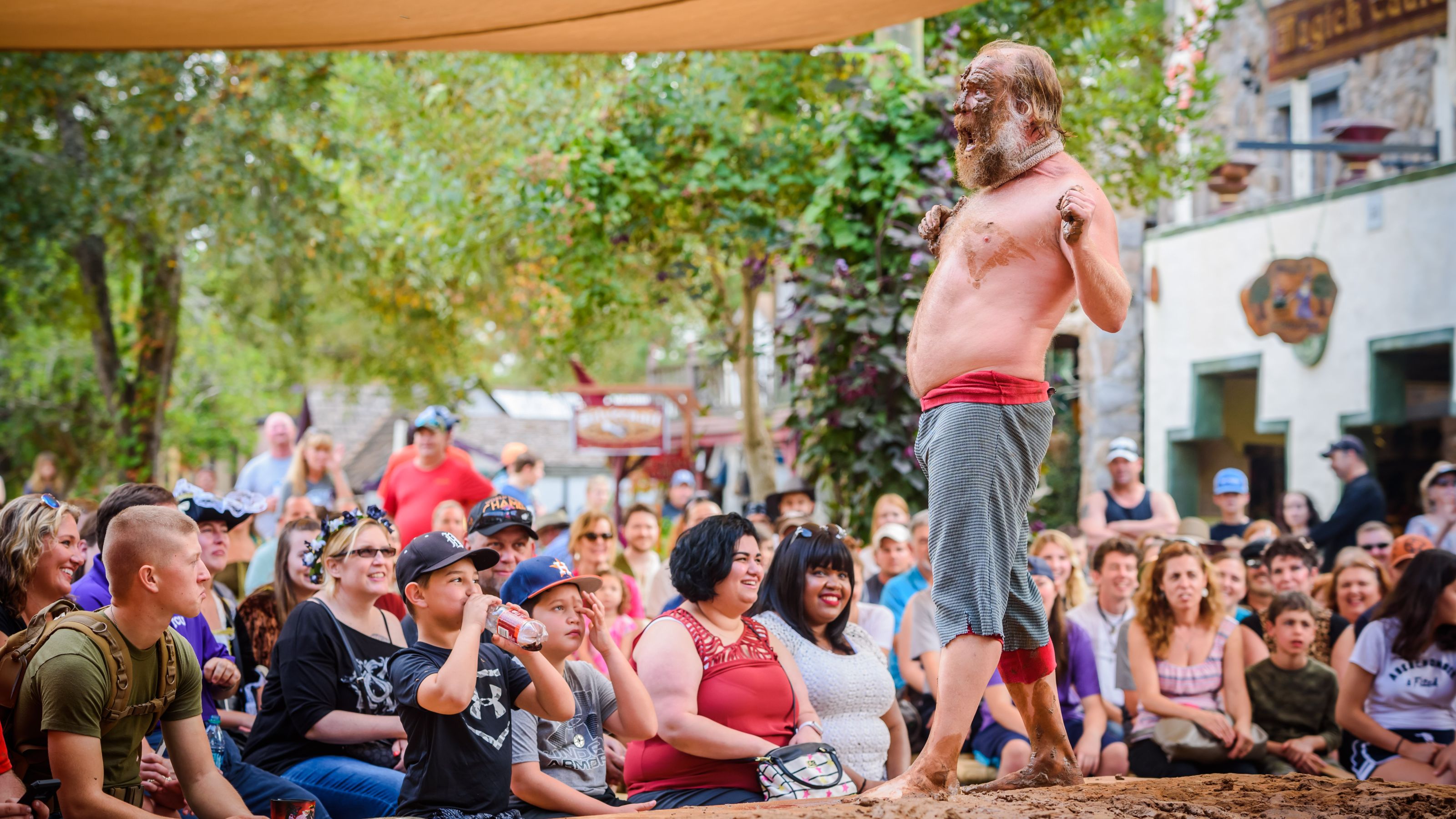 The Mud Show Celebrates 40 Years | Texas Renaissance Festival