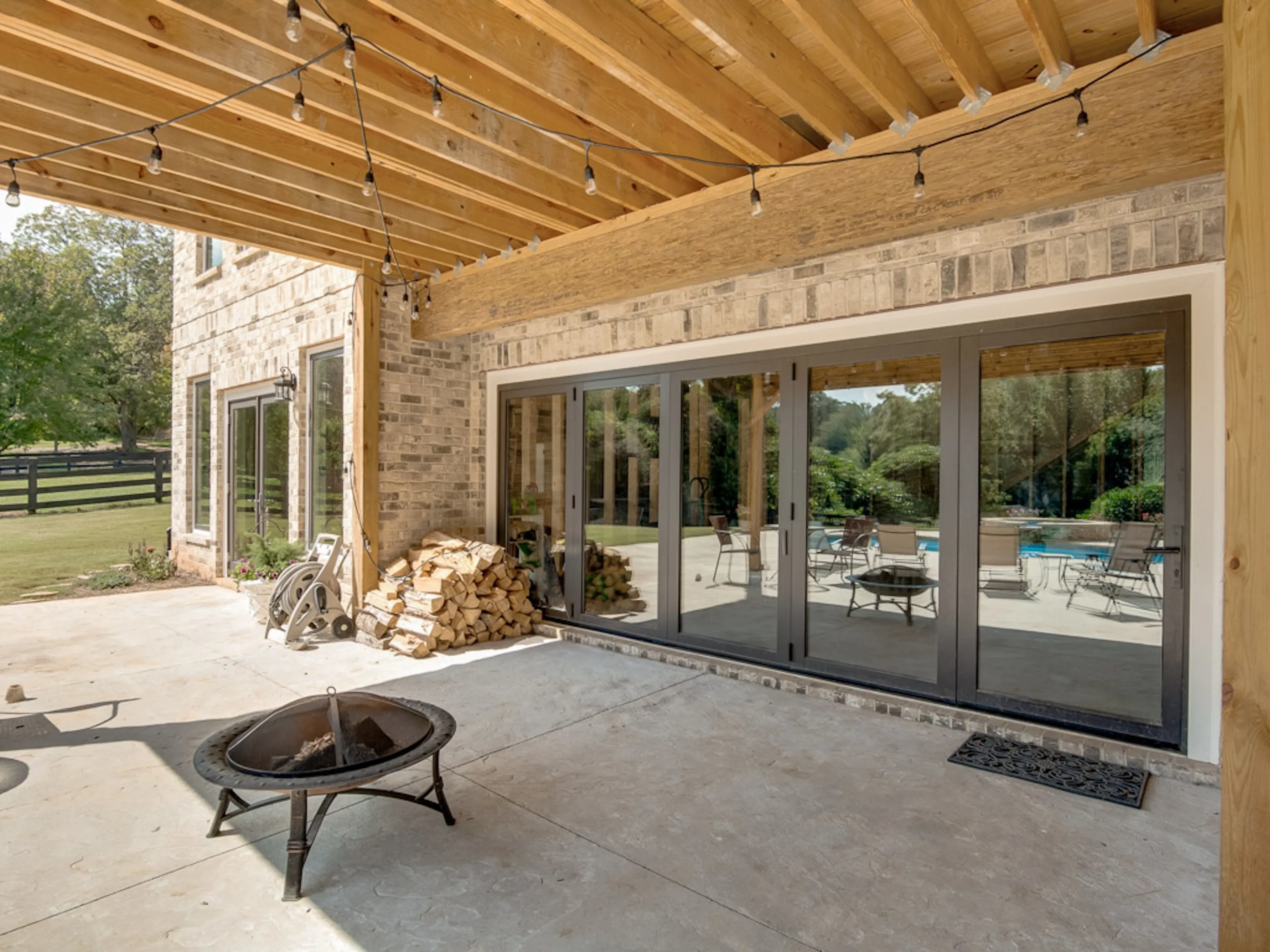 Euro-Wall | NG Windows