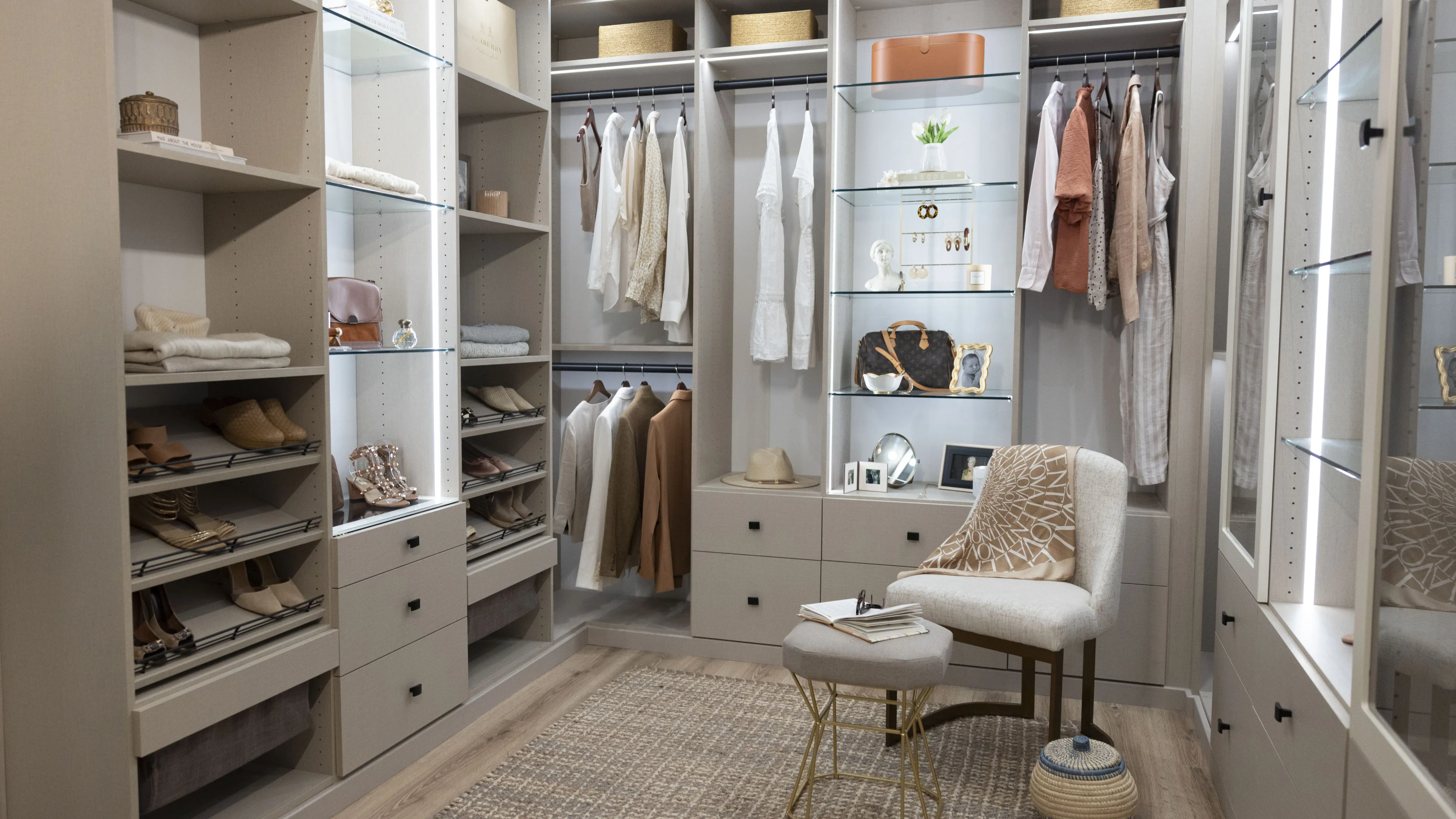 custom-closets-for-disabled-and-seniors | Artisan Custom Closets