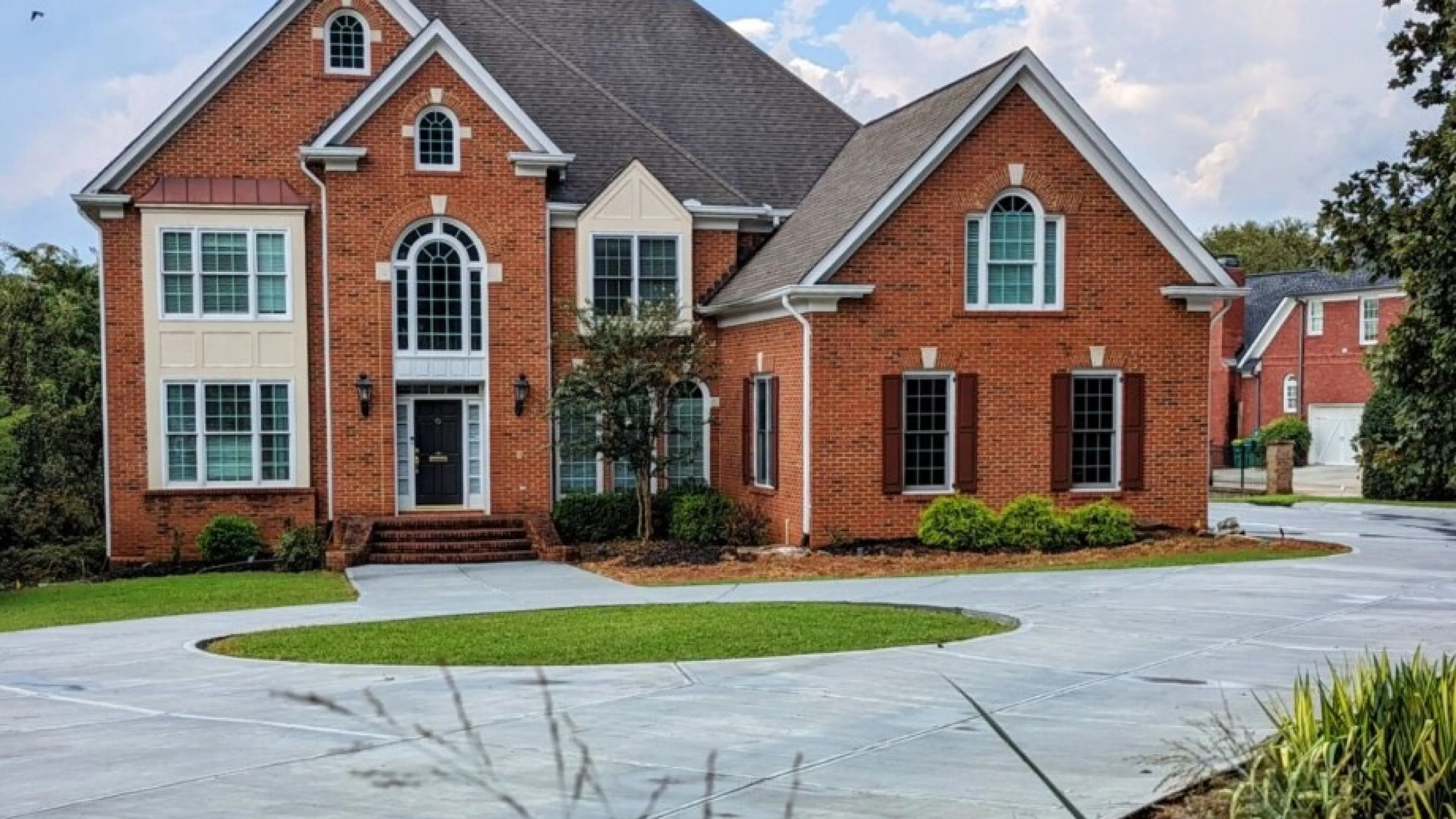Sandy Springs Concrete Company | Driveway & Patio Experts | Sudlow Concrete