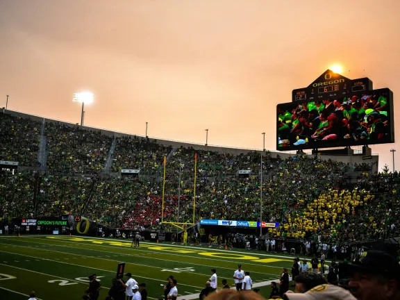 Live NCAA & NFL Football Coverage Every Week | Elite Media Network