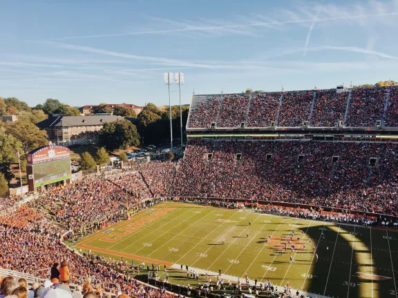 Live NCAA & NFL Football Coverage Every Week | Elite Media Network