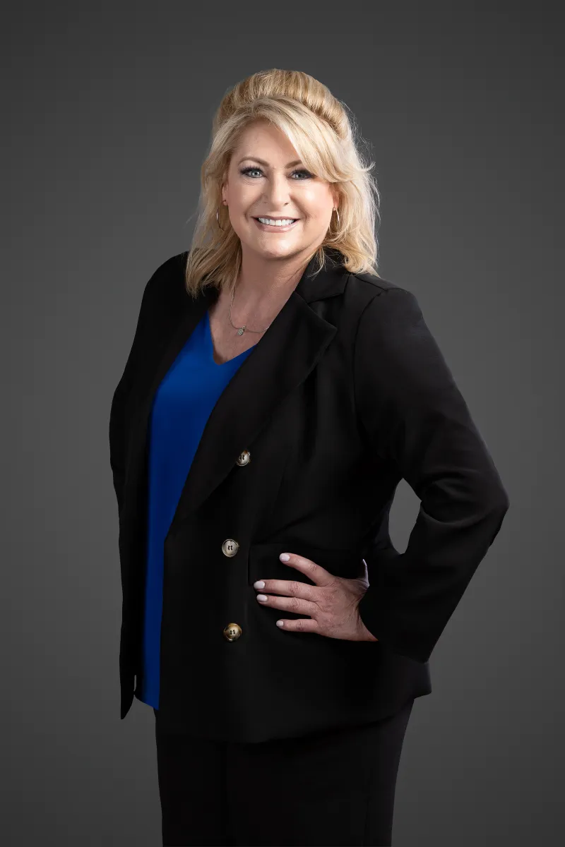 Suzanne Saunders | Hospitality Ventures Management Group