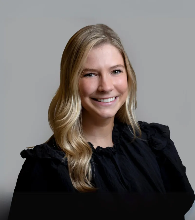 Claire Holcomb, PA-C | Resurgens Orthopaedics