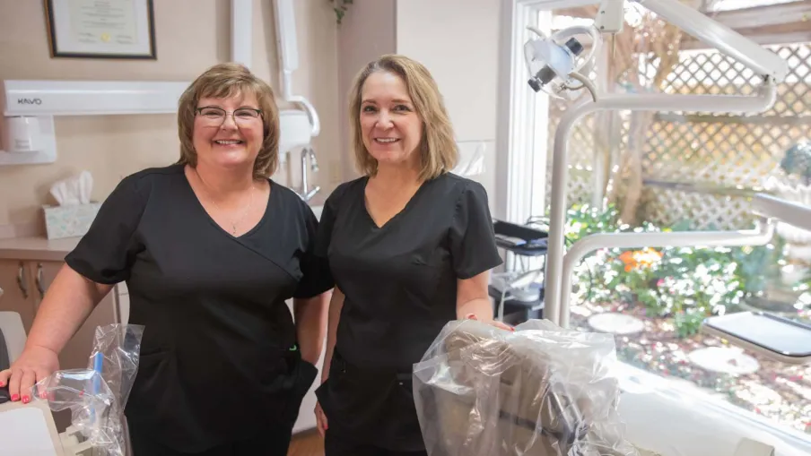 Dental Implants Tampa, FL | Doering Family Dental | Doering Family Dental
