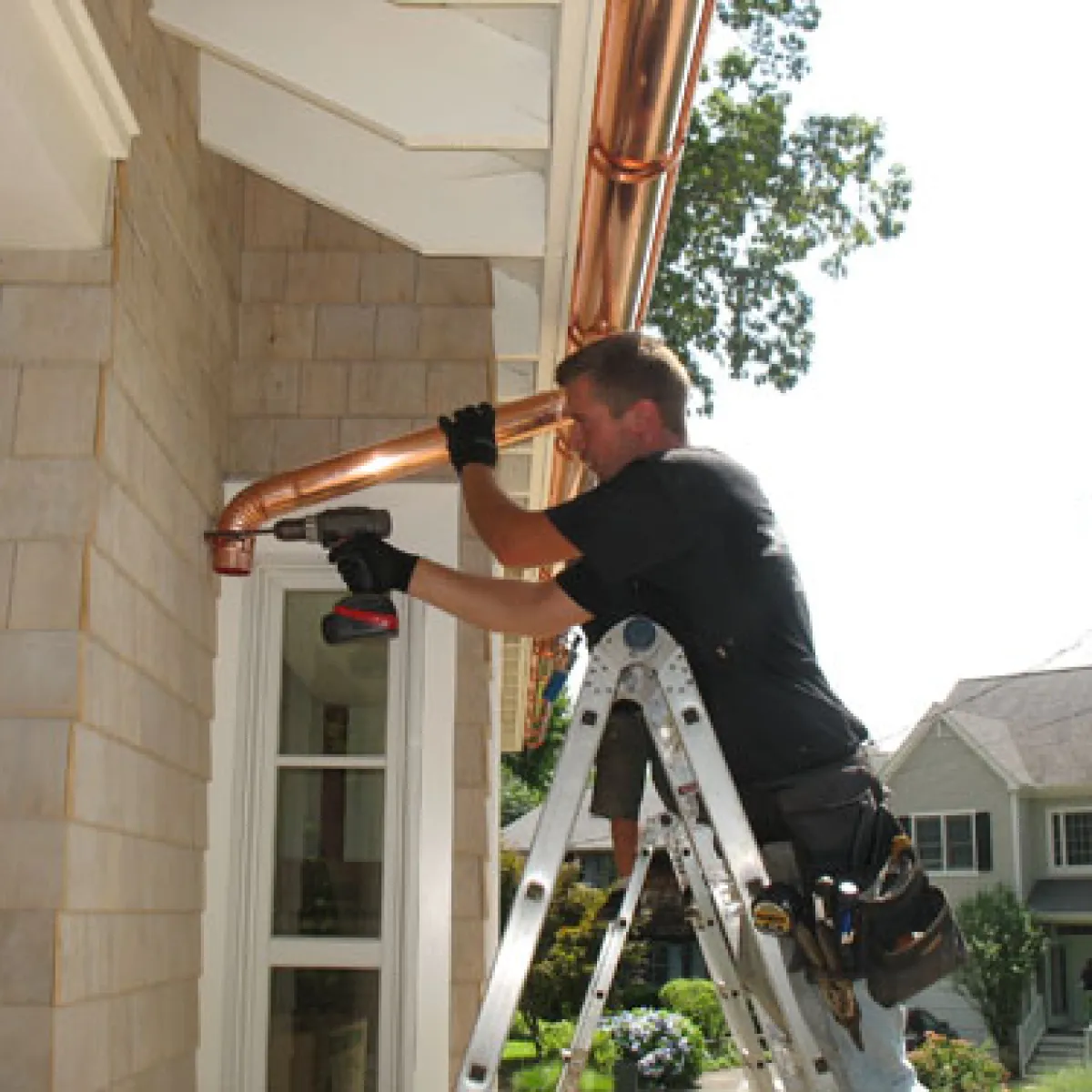 Expert Gutter & Downspout Installation | ARAC - Roof It Forward