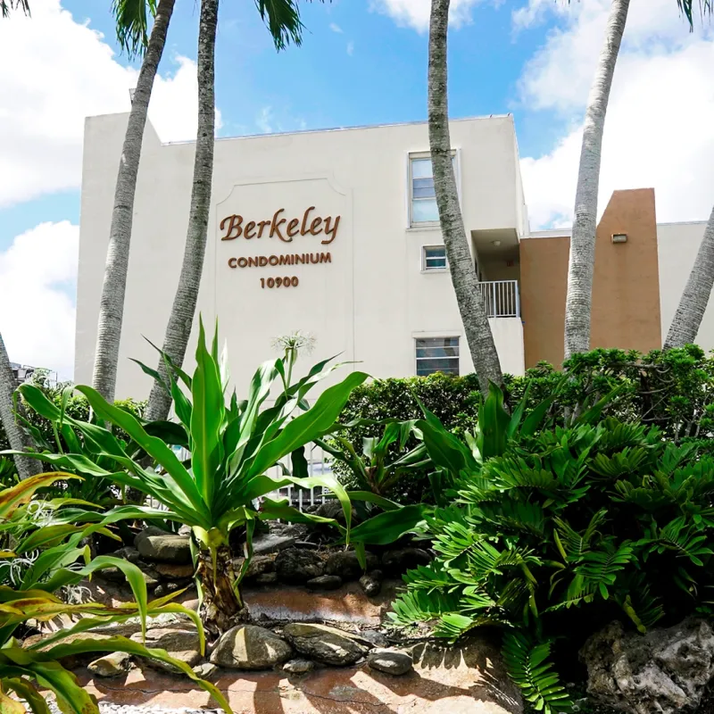 Berkeley condominium | Aaxon