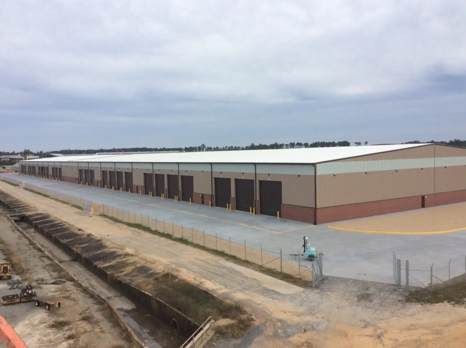 P977 Combat Warehouse | Martin Concrete