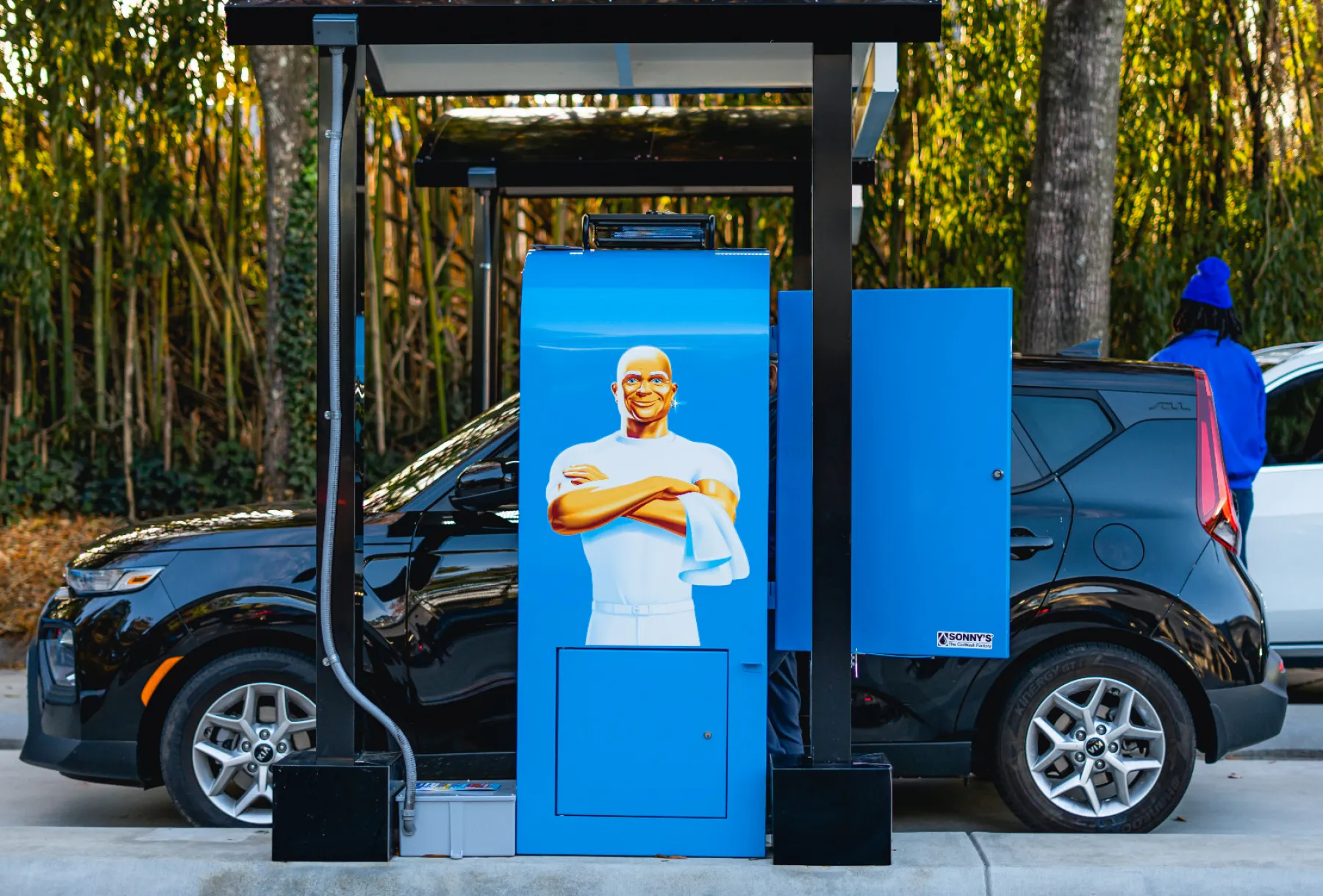 Helping Hands | Mr. Clean Car Wash